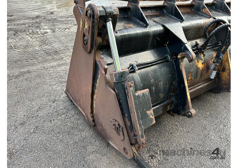 Used 2007 Atlas Heavy Engineering 4 in 1 bucket Construction Equipment ...