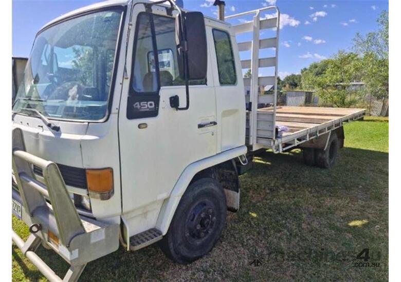 Buy Used 1989 Isuzu 1989 ISUZU FSR450 Tray Top Trucks (1065746 ...