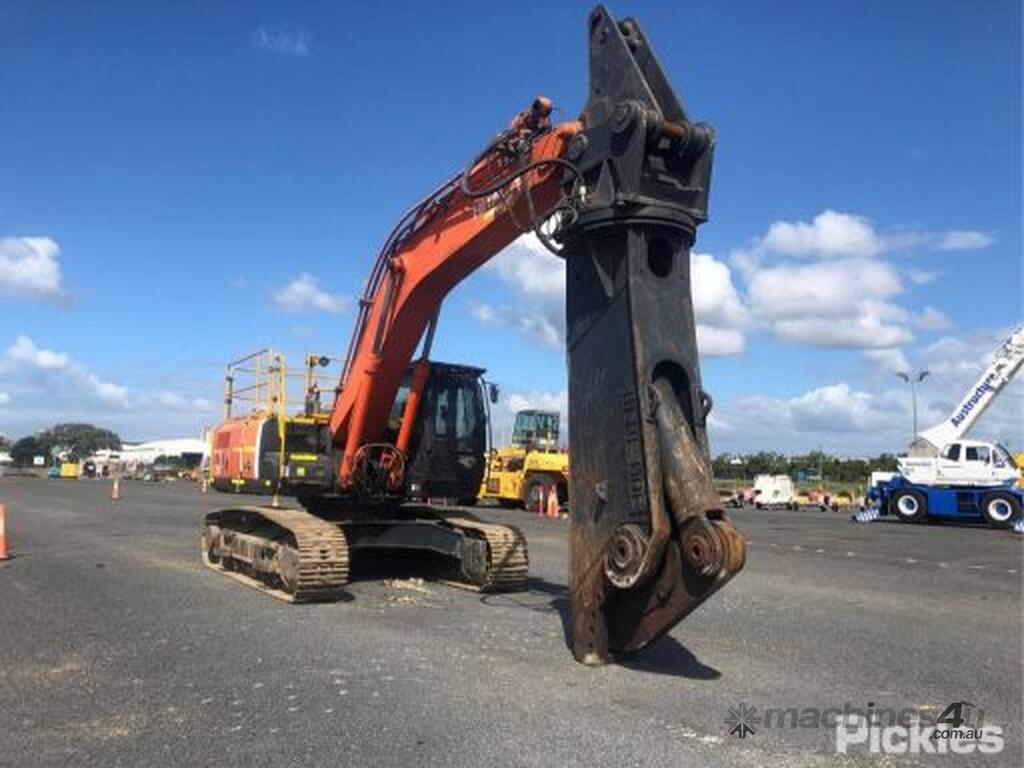 Used Hitachi ZX330 LC-3 21-45 Tonne Excavator in , - Listed on Machines4u