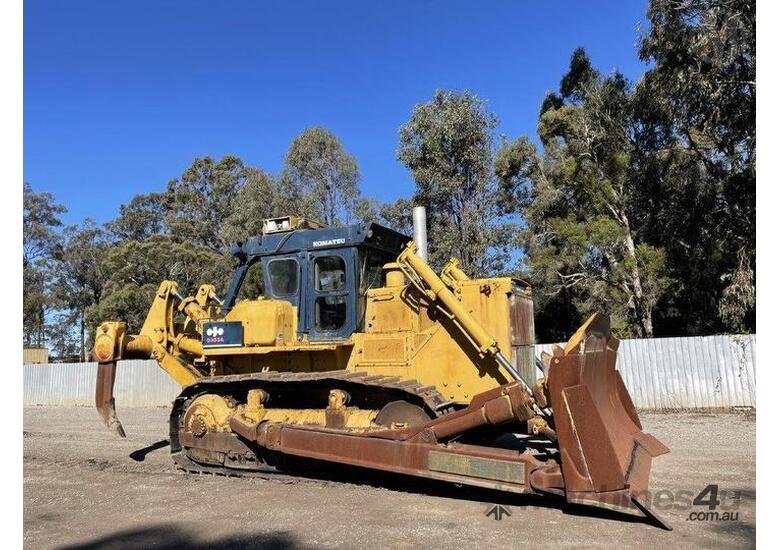 Used komatsu D355A-3 Dozer Wrecking in , - Listed on Machines4u