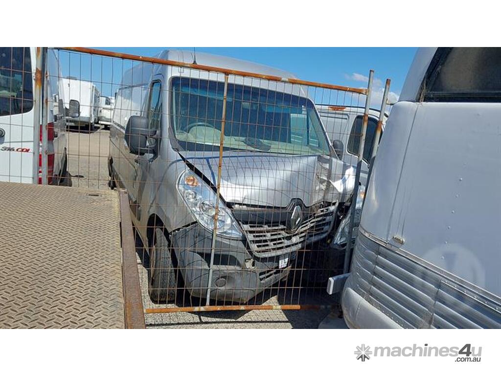 Buy Used renault Renault DCI 150 Trucks in , - Listed on Machines4u