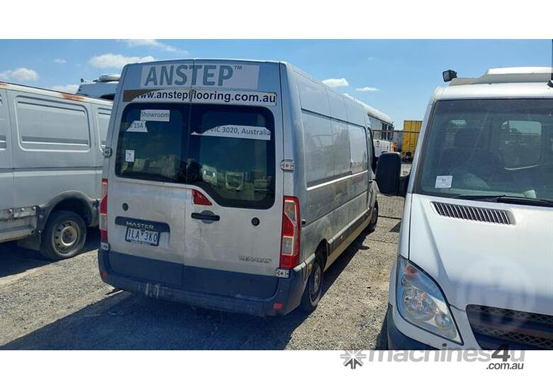 Buy Used renault Renault DCI 150 Trucks in , - Listed on Machines4u