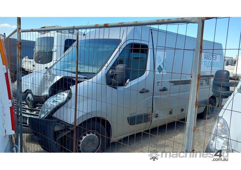Buy Used renault Renault DCI 150 Trucks in , - Listed on Machines4u