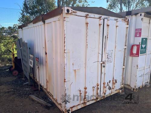 Used Not Specified Unknown UNRESERVED 20ft Shipping Container Tank ...