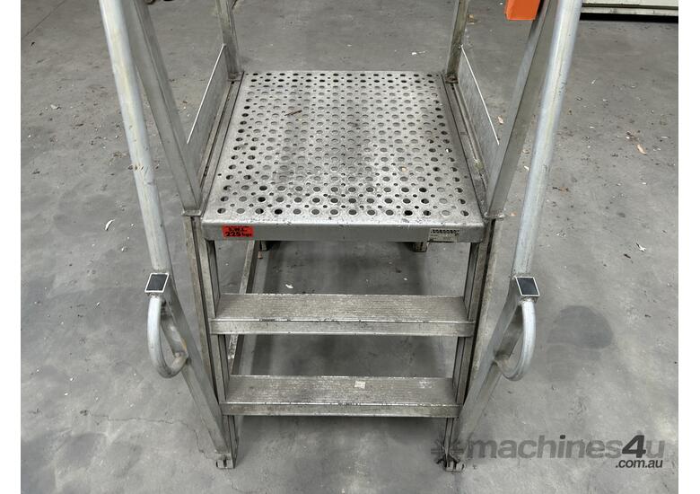 Used Safesmart Access Ladder Ladders (1056647) - Listed on Machines4u
