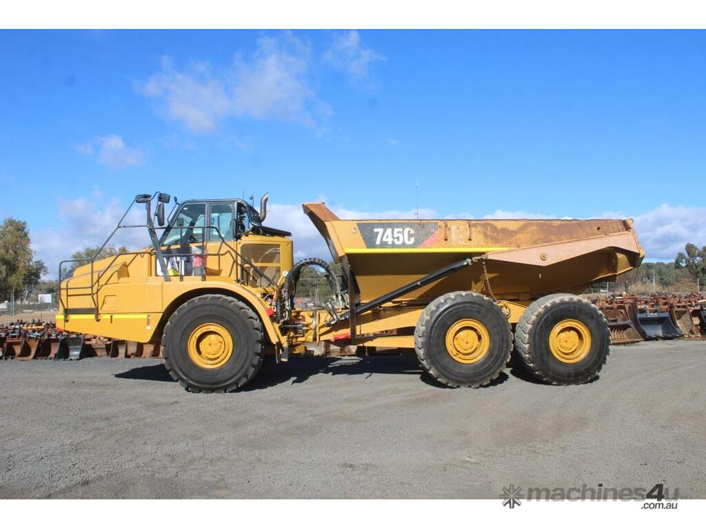 Used 2015 Caterpillar 745C Dump Trucks (1134447)
