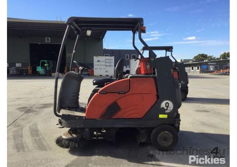 Used hako 2017 Hako Ride On Sweeper in , - Listed on Machines4u