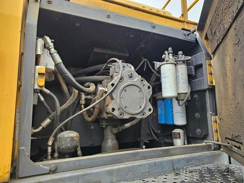 Used 2017 Volvo EC750DL Excavator (988147)