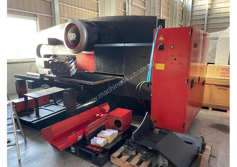 Used Amada EM-2510 Turret Punch Presses (633448) - Listed on Machines4u