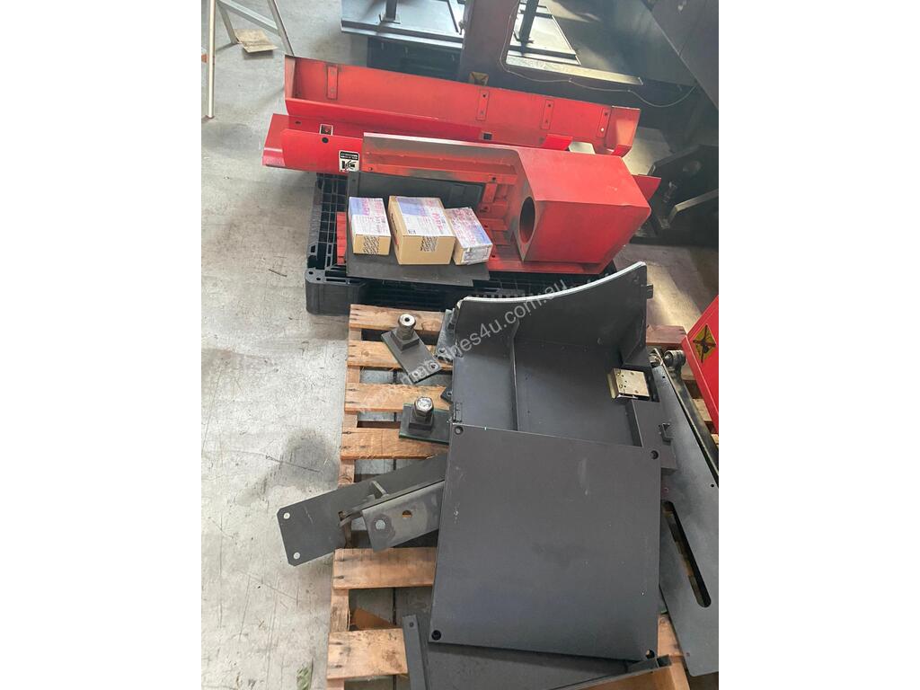 Used Amada EM-2510 Turret Punch Presses (633448)
