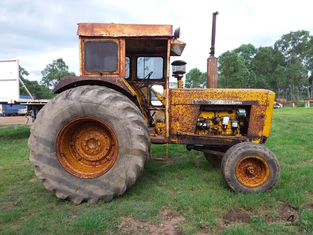 Used chamberlain C670 Tractors (778048)