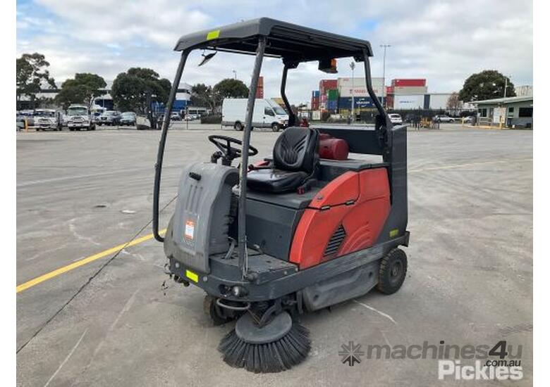 Used hako 2017 Hako Ride On Sweeper in , - Listed on Machines4u