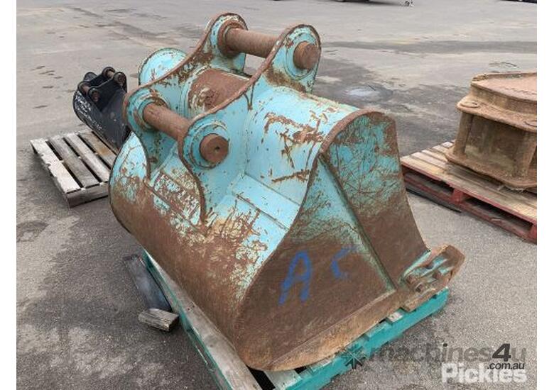 Used 1100mm Mud Bucket To Suit 20-25T Excavator Excavator Bucket in , - Listed on Machines4u
