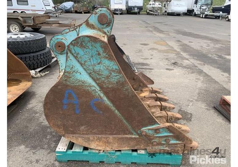 Used 1100mm Mud Bucket To Suit 20-25T Excavator Excavator Bucket in , - Listed on Machines4u
