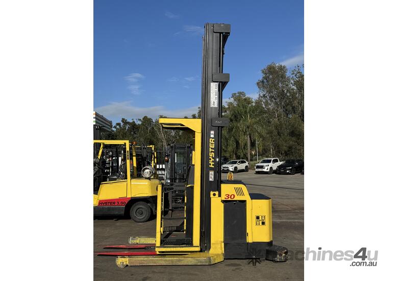 Used hyster F1507 Hyster R30XMA3 is a narrow aisle order picker Stock ...