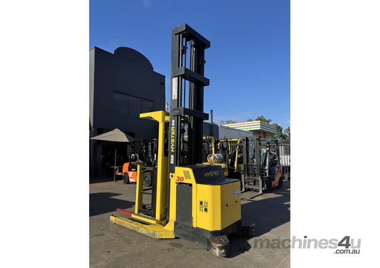 Used hyster F1507 Hyster R30XMA3 is a narrow aisle order picker Stock ...