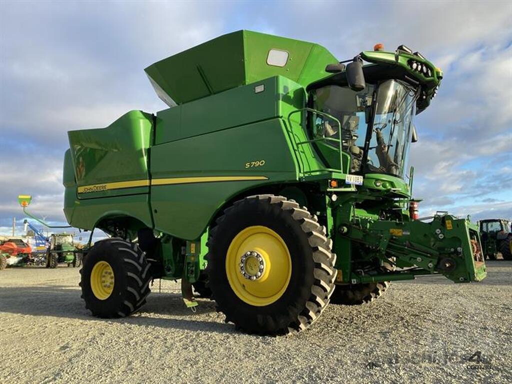 Used John Deere John Deere S790 Combine Harvester (1115649) - Listed on ...