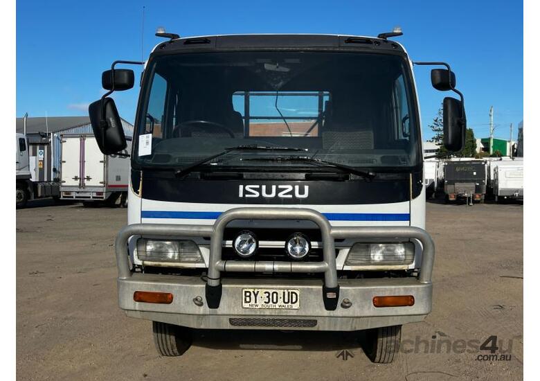 Buy Used 2004 Isuzu FRR500 Tipper Trucks in , - Listed on Machines4u