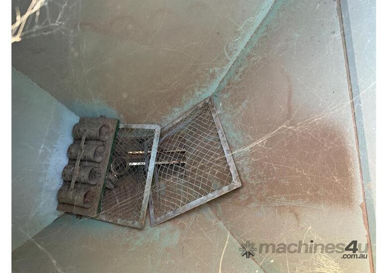 Used simplicity Simplicity 2000FM1 Front Mount Air Cart Air Seeder in ...