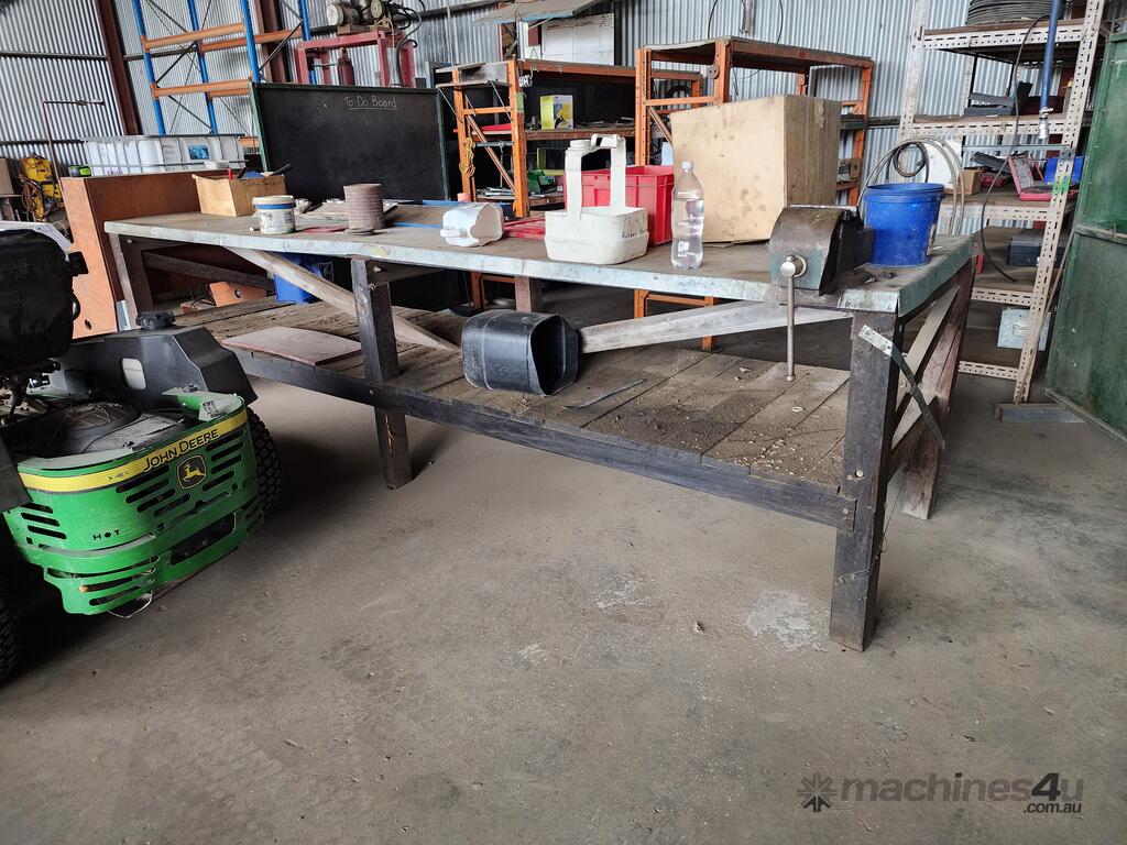 Used Work Bench 3900 x 900 Work Benches in , - Listed on Machines4u