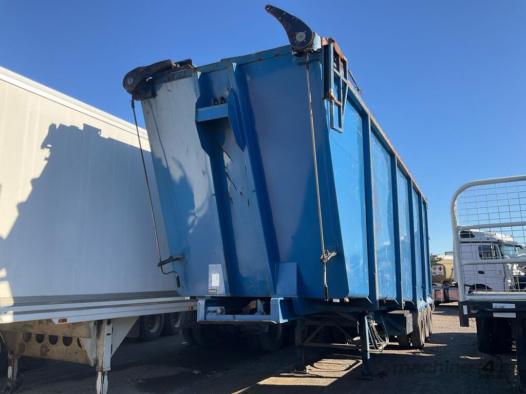 Buy Used 2019 howard porter Tri 470 Caravan Trailer (1136305)