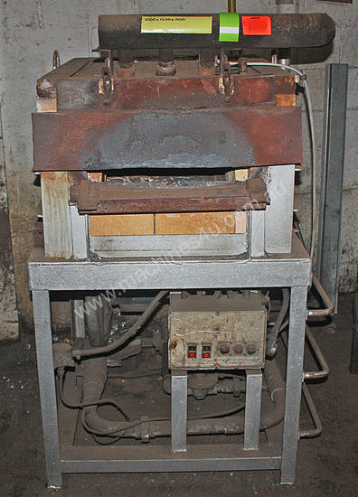 Used Unknown Gas Fired Furnace Oven blacksmiths Forge Kiln 600 Furnace ...