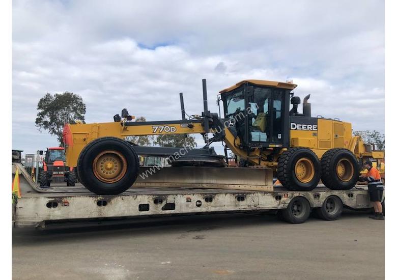Used 2007 John Deere 770D Grader in , - Listed on Machines4u