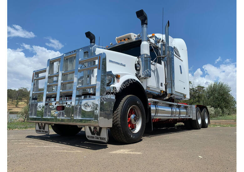 Buy Used 2011 western star Western Star 4964FX Primemover Truck Trucks in , - Listed on Machines4u