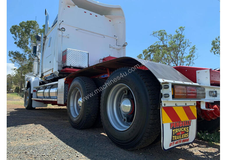 Buy Used 2011 western star Western Star 4964FX Primemover Truck Trucks in , - Listed on Machines4u