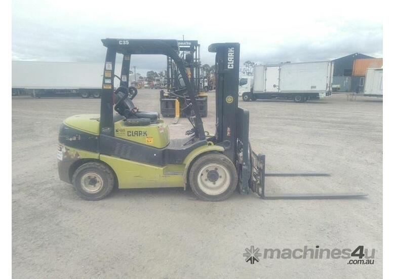 Used clarke C35D Counterbalance Forklifts in , - Listed on Machines4u