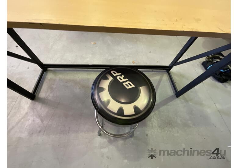 Used Work Bench and Stool Work Benches (1081750) - Listed on Machines4u