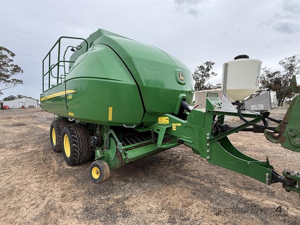 Used 2015 John Deere 2015 JOHN DEERE L340 SQUARE BALER (1155850)