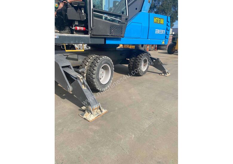 Hire 2012 fuchs MHL331 Recycling Equipment in , - Listed on Machines4u