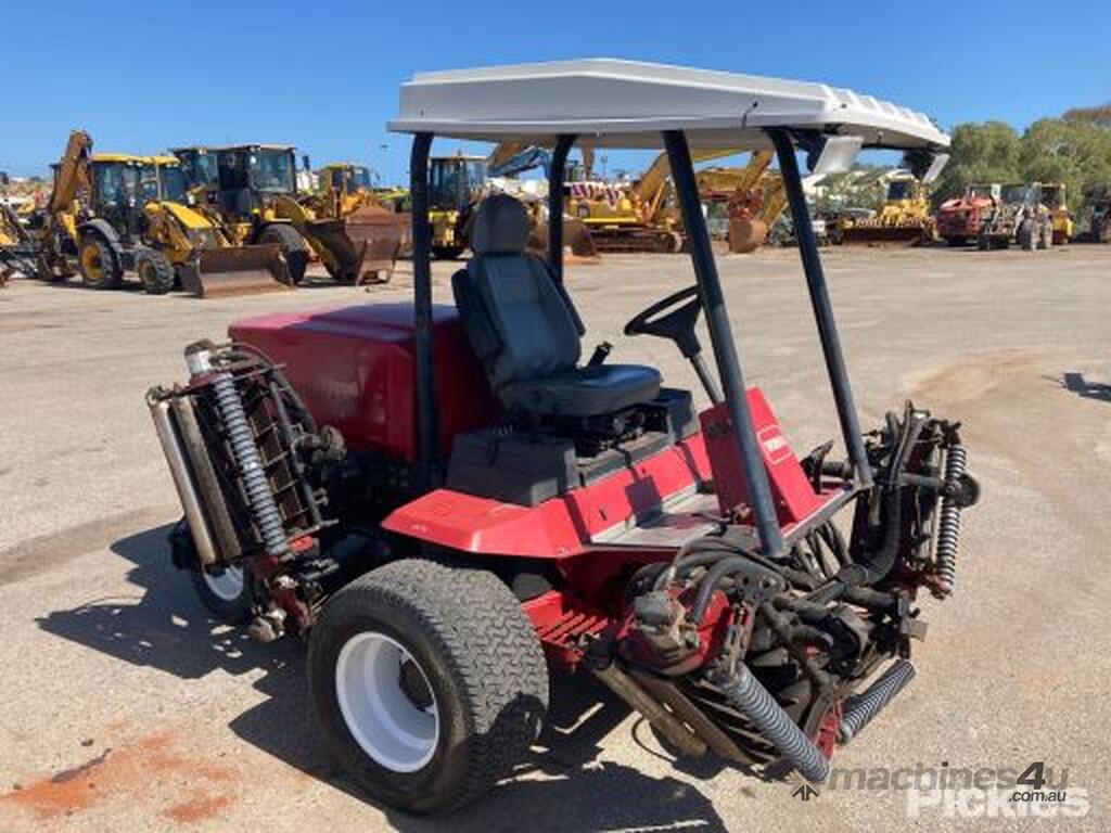 Used toro 2011 Toro ReelMaster 6700D Pantech Truck in , - Listed on ...