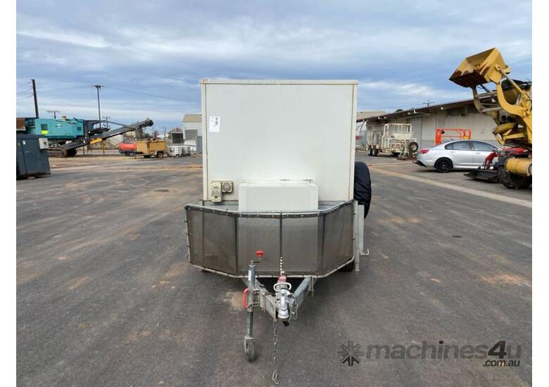 Buy Used 2021 Custom 2021 Custom Refrigerated Box Trailer Trailers in ...