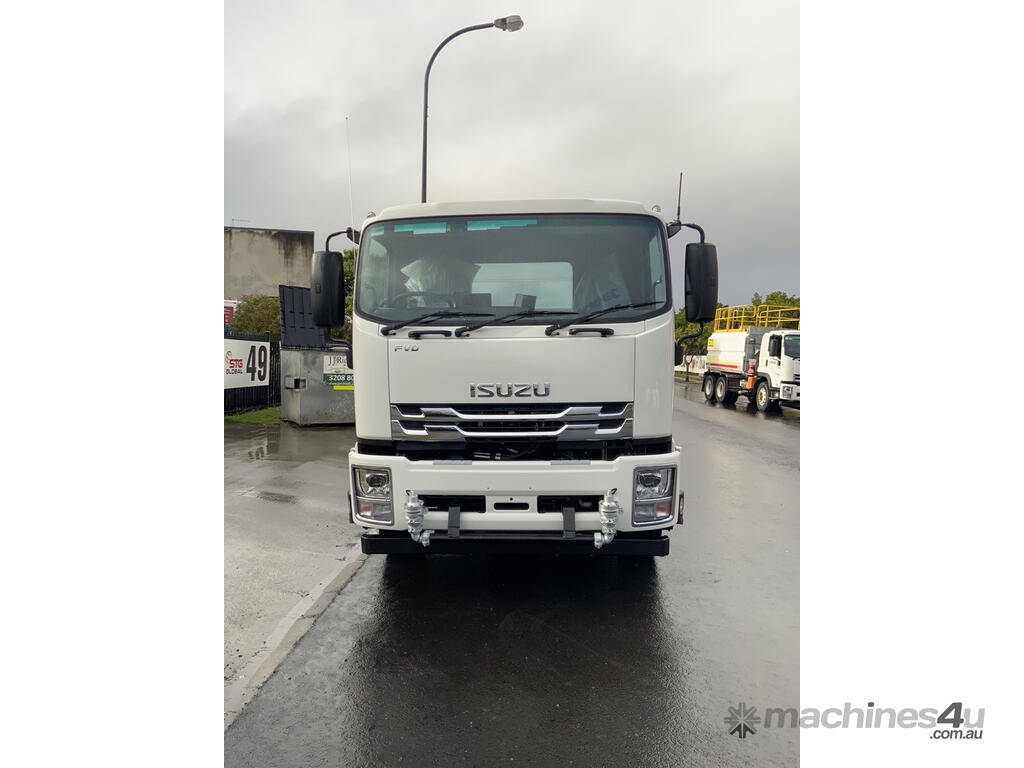 Buy New 2024 Isuzu FVD 165-260 Water Truck 8000L Water Cart in ...