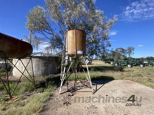 Used 2000L OVERHEAD FUEL TANK 2000L OVERHEAD FUEL TANK (1082751 ...