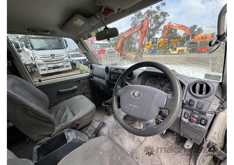 Buy Used 2020 Toyota 2020 Toyota Landcruiser Workmate Diesel 4x4 Dual ...