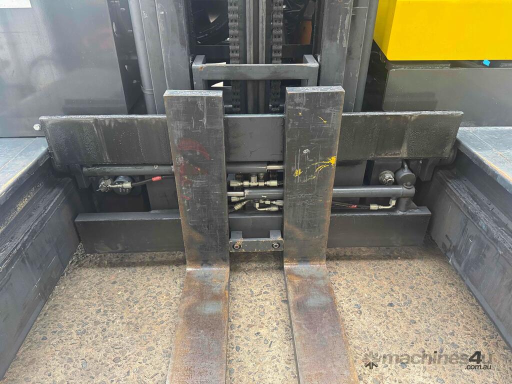 Used 2017 combilift C3000 Side Loader Forklift (1113251)