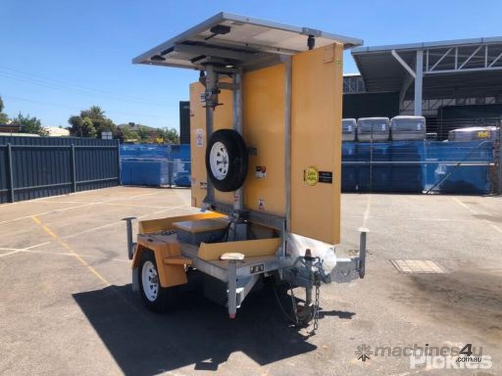 Buy Used Data Signs C5 Tipping Trailers in , - Listed on Machines4u