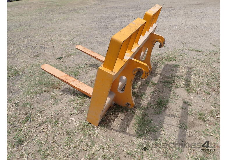 New custom built Loader fork carriage Wheel Loader Forks in , - Listed ...