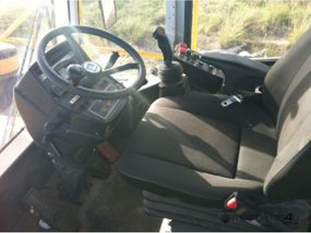 Used 2006 Omega/Fantuzzi 45 Tonne Container Reach Stacker Reach Trucks ...