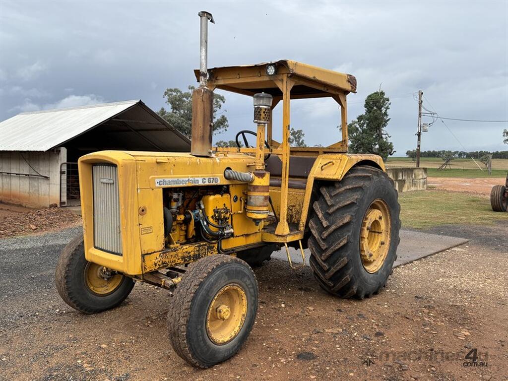 Used chamberlain CHAMBERLAIN C670 Tractors (1113552) - Listed on Machines4u