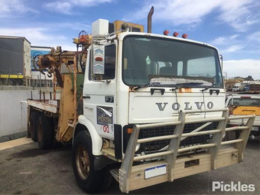 Buy Used Volvo F7 Crane Borer Truck in , - Listed on Machines4u