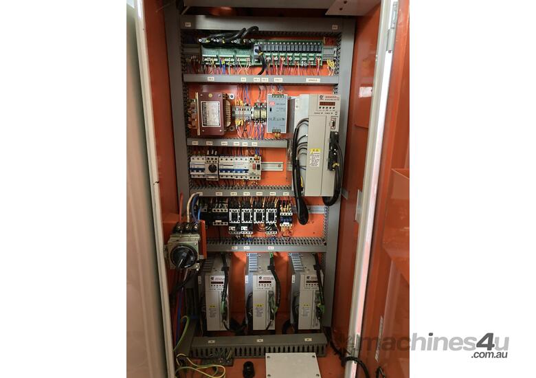 Used extron VMC CNC Milling Machine in , - Listed on Machines4u