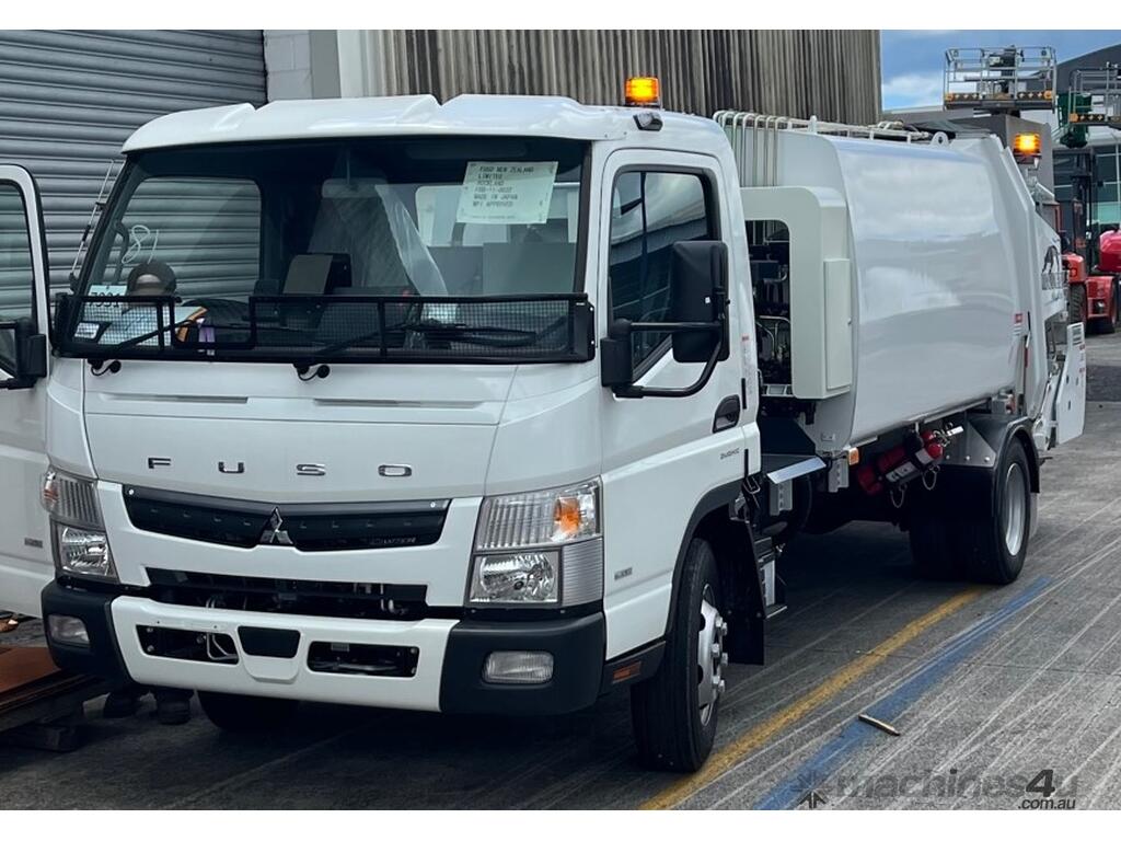 Buy New Manco Alley Cat Garbage Compactor Truck (871452)