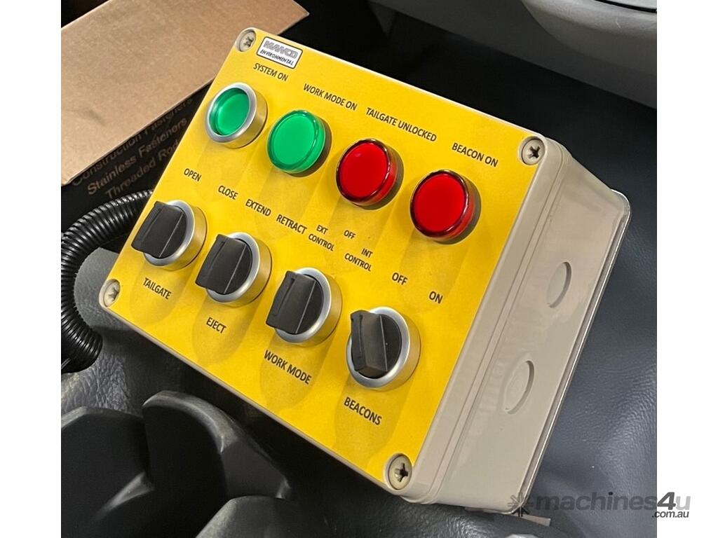 Buy New Manco Alley Cat Garbage Compactor Truck (871452)