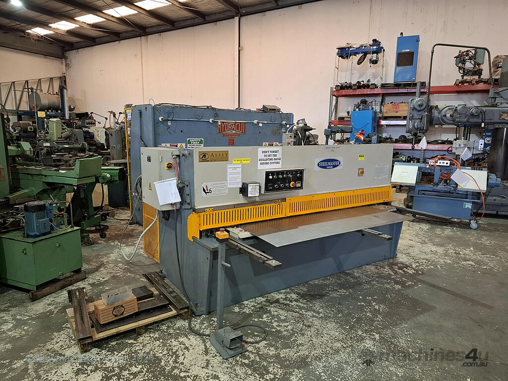 Used 2006 steelmaster SM-SBHS2504 Hydraulic Guillotine in BAYSWATER ...