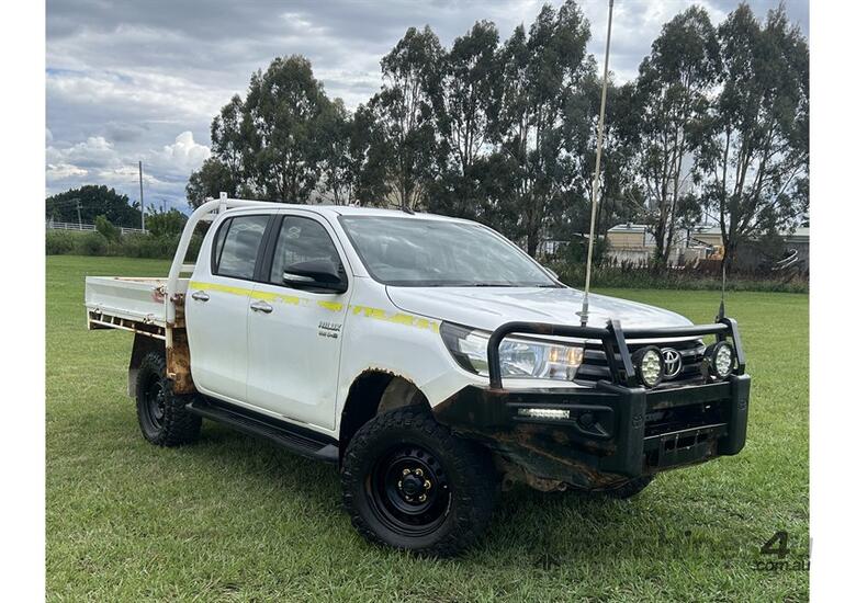 Buy Used 2017 Toyota 2017 TOYOTA HILUX DUAL CAB UTILITY Utes (1075053 ...
