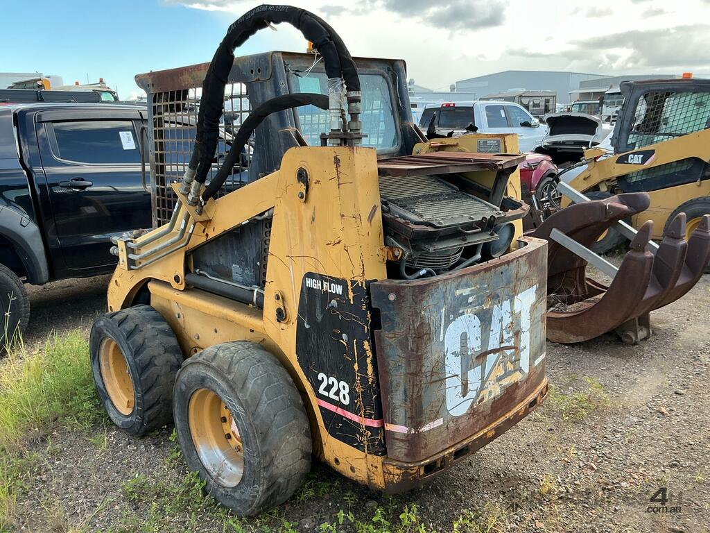 Used 2002 Caterpillar 228 Skid Steer Loaders (1085353) - Listed on Machines4u